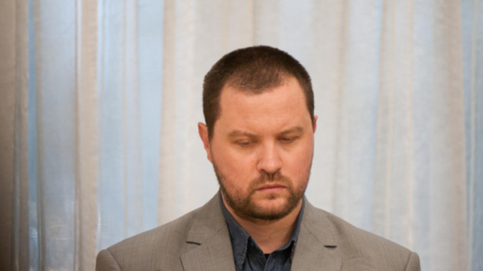 Cine sunt ziariștii de pe canapeaua lui Coldea? ”Dan Tapalagă sau Dan Turturică îi toceau preșul ...