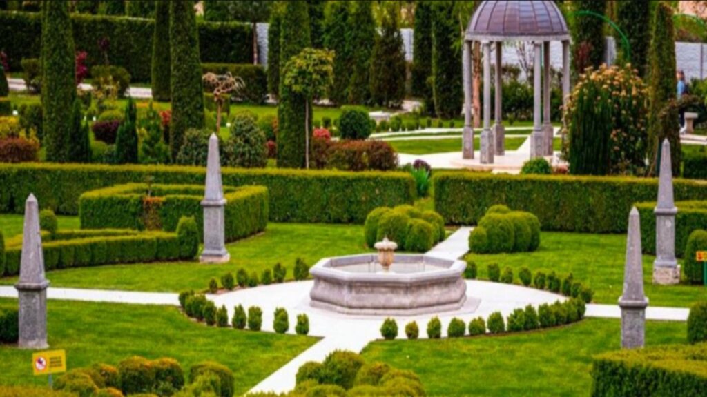 VIDEO. S-a deschis cea mai frumoasă grădină cu flori din România. Este ...